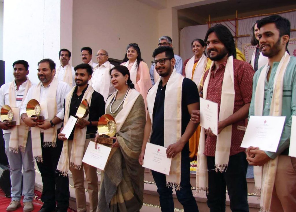 Crafts Design Awards, 2022 – Design Institute in India, Arts and Design Colleges & Schools in ...